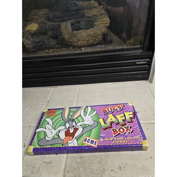 Warner Bros. | Other | Looney Tunes Bugs Laff Box Cib Htf Set 6 In Box ...